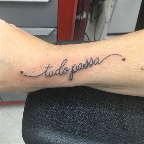 Rafaela Gomes Barbosa Tatuagem Tudo Passa 70 Ideias Repletas De
