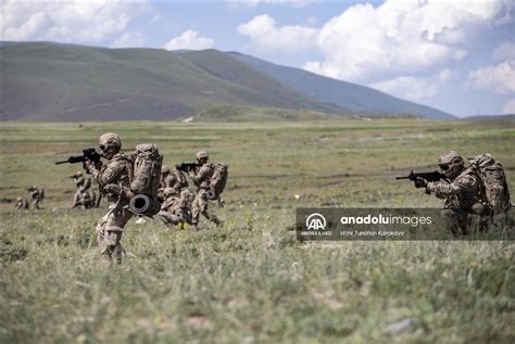 Operasyonlara daima hazır olan komandolar dosta güven düşmana korku