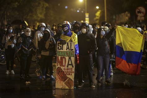 Colombia Sumergida En Las Protestas Y El Abuso Policial Fotos