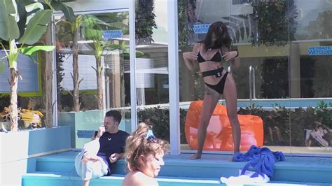 Balli In Giardino Per Ginevra Lamborghini Grande Fratello VIP GFVIP 7