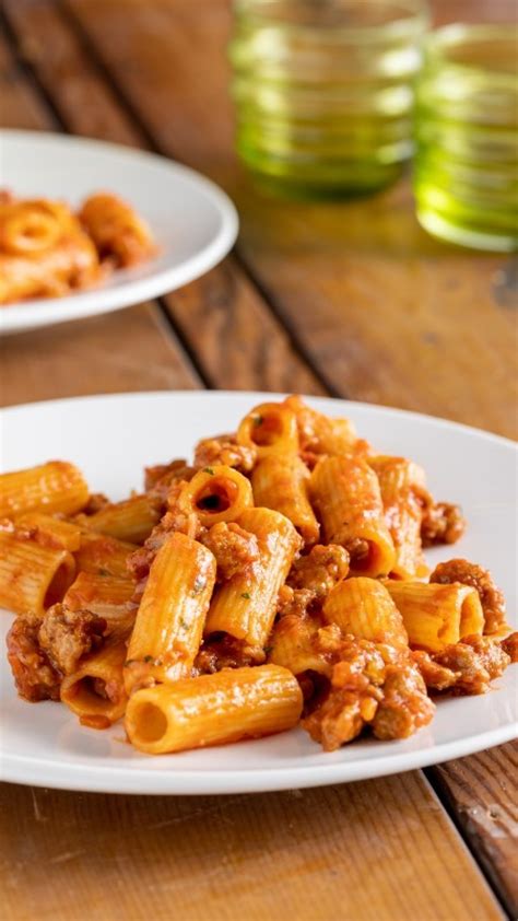 Ricetta Pasta con ragù di salsiccia Cucchiaio d Argento