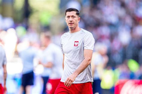 Lewandowski powinien pożegnać się z kadrą Słynny dziennikarz ma radę