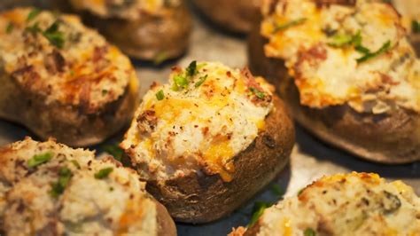 Patatas Asadas Rellenas En Freidora De Aire Restaurante Ankora