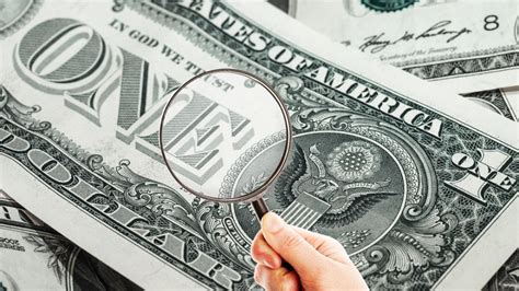 Dan hasta 2 000 dólares a quien tenga este billete de 1 dólar