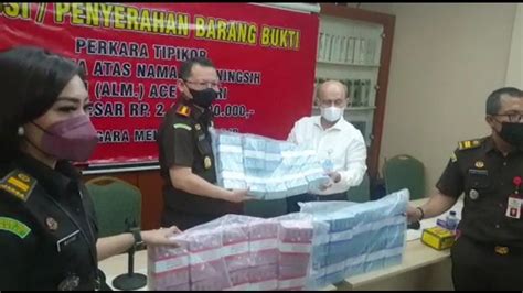 Kejari Tangerang Eksekusi Uang Pengganti Rp 2 4 M Dari Kasus Korupsi