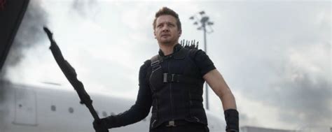 Vengadores Infinity War Jeremy Renner Habla Sobre La Ausencia De