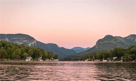 Best Lakes In North Carolina Boating Stuff