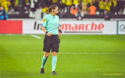FC Nantes RC Strasbourg FC Nantes Stéphanie Frappart arbitre de