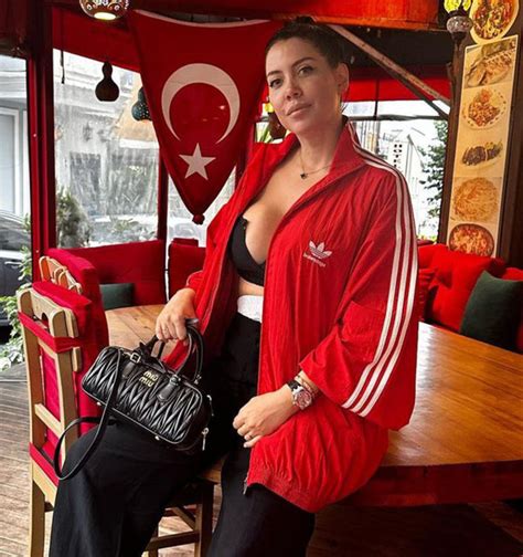 Mauro Icardi nin ailesinin II İstanbul turu MAGAZİN