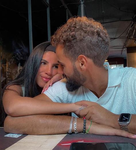Fiesta Revela La Portada De La Exclusiva De Boda De Isa Pantoja Y