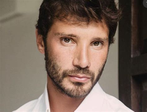 Stefano De Martino Pronto A Debuttare Ad Affari Tuoi Io Raccomandato