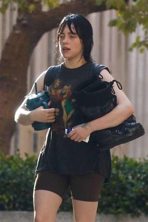 Index Of Wp Content Uploads Photos Billie Eilish Seen After A Gym