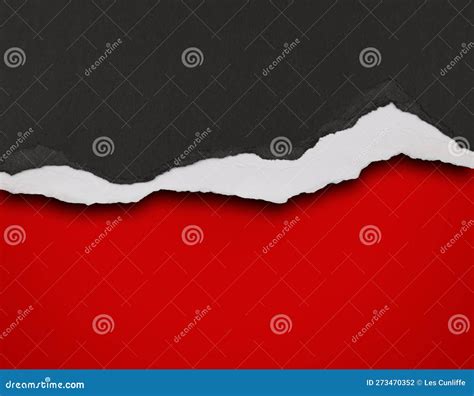 Papel Rasgado Em Vermelho Foto De Stock Imagem De Vazio 273470352
