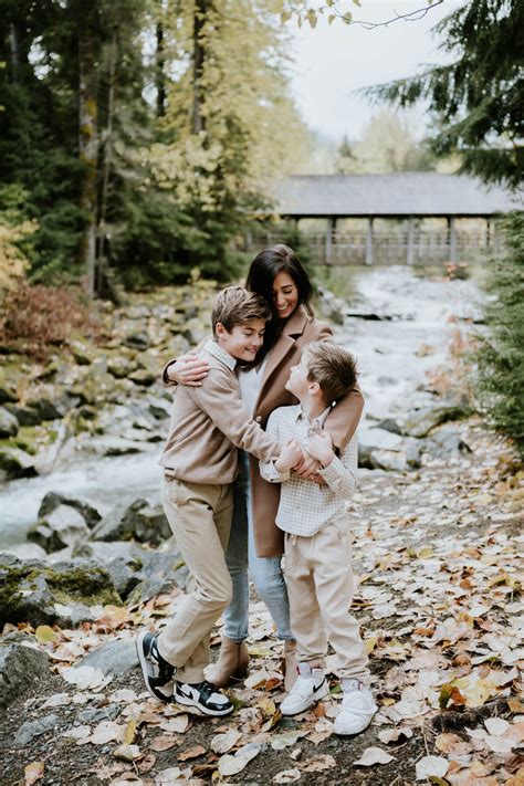 Top 10 Mom And Son Photo Ideas Poses Flytographer