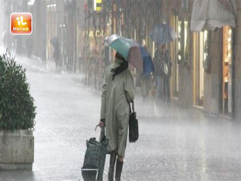 METEO LA SPEZIA NUBIFRAGI In Arrivo 60mm Di PIOGGIA Nella Notte Tra