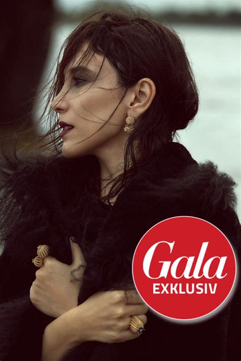 Hot Sexy Sibel Kekilli Bikini Pics