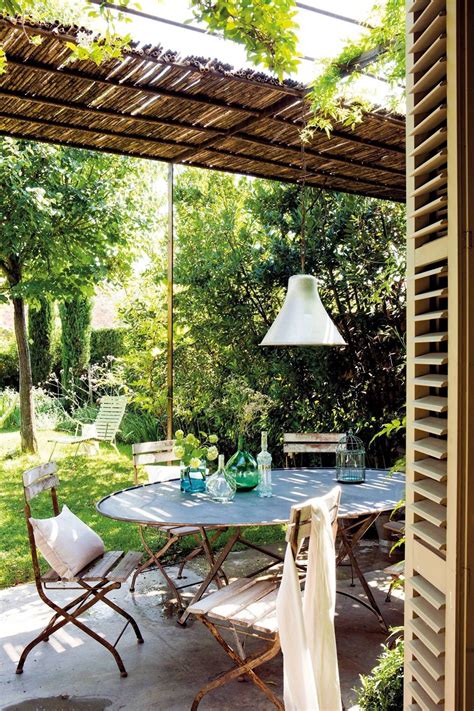 Cómo decorar un jardín pequeño en 2020 Decorar jardines pequeños