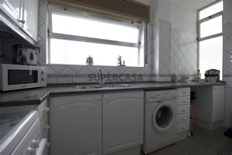 Apartamento T2 à venda na Rua Eng Francisco Bivar SUPERCASA