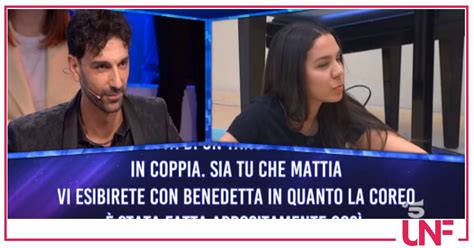 Serale Amici 22 Benedetta Assente Niente Guanto Con Isobel Ultime