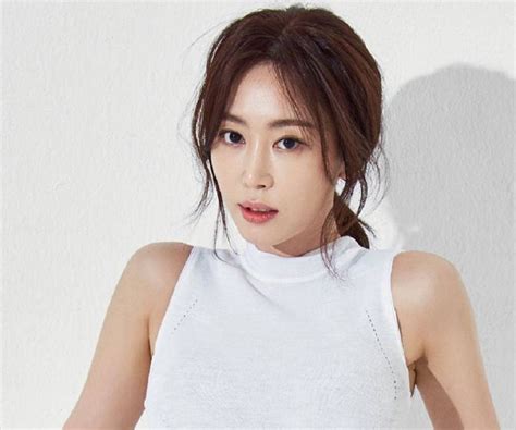 Kang Ye Bin Sexy