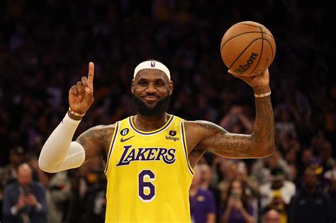 Lebron James Se Convierte En El M Ximo Anotador De La Nba