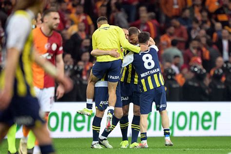 Fenerbahçe deplasmanda Galatasaray ı 1 0 mağlup etti