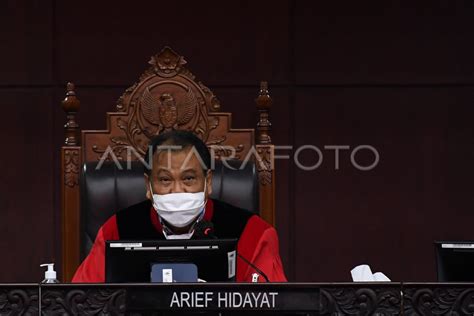 PENGUJIAN FORMIL UU CIPTA KERJA ANTARA Foto