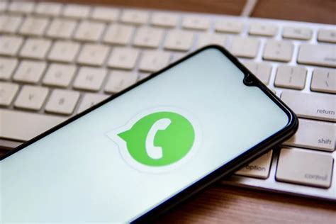 WhatsApp anuncia códigos secretos para bloquear conversas no app O