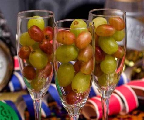 Por qué se comen 12 uvas la medianoche de Año Nuevo