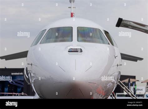 Les Avions Civils Dassault S Armuent Avec Les Nouveaux Falcon 6X Et 10X