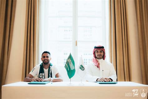 Riyad Mahrez Al Ahli Les D Tails Du Contrat De L Alg Rien D Voil S