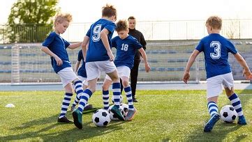 Práctica de Fútbol Ejercicios que Debes Conocer CeleBreak