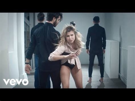 Chilla Si J étais Un Homme Music Video Song Lyrics and Karaoke
