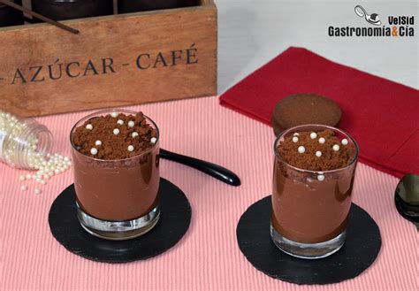 Pudin de chocolate café y whisky un postre sencillo y delicioso para