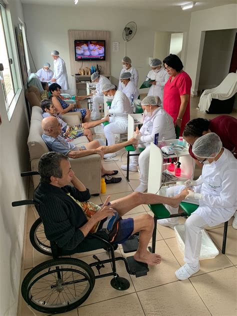 Idosos Do Lar Da Cidinha Em Cabo Frio Recebem Atendimento De