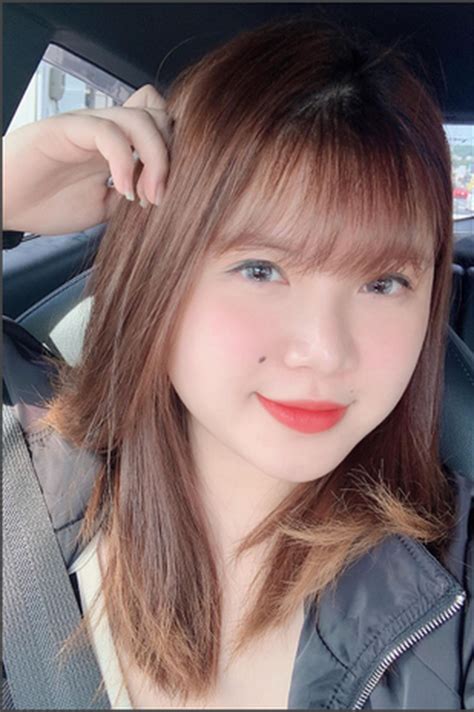 Hot girl ngực khủng Hải Dương gây bức xúc khi bán nội dung 18