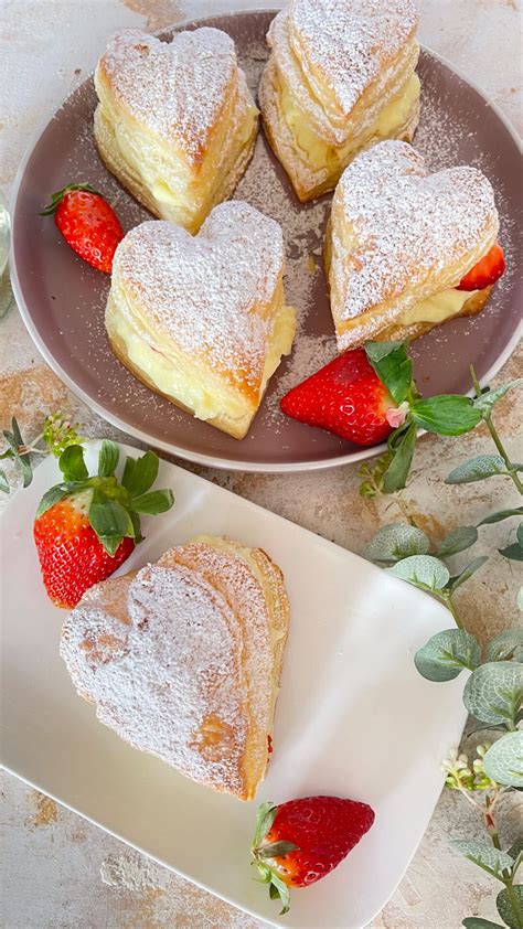 Blätterteig Herzen mit Pudding und Erdbeeren Schnell gemacht