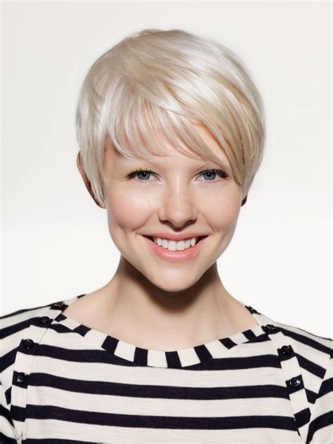 Frisuren Kurz Und Halblang Aktuelle Frisuren