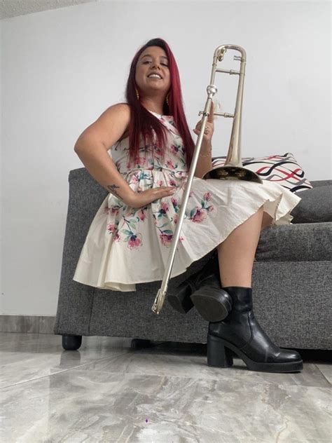 Salsa letra clave y bongó