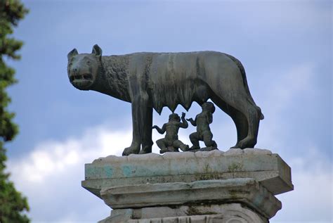 Loba Rómulo e Remo Roma Itália 2013 UNESCO Lion sculpture