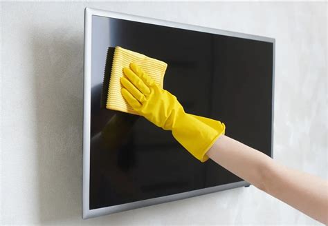Cómo limpiar la pantalla del televisor Esta es la forma correcta sin