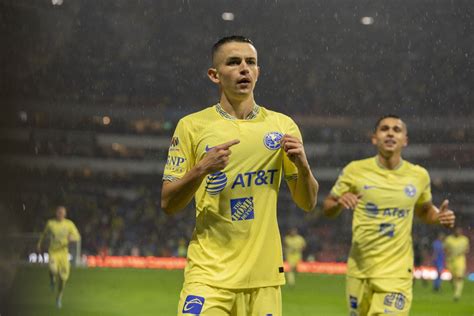 América golea 7 0 al Cruz Azul en el Clásico Joven Telediario México