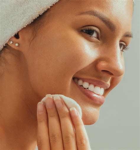 Como Cuidar Da Pele Oleosa Em 5 Passos Beleza Na Web