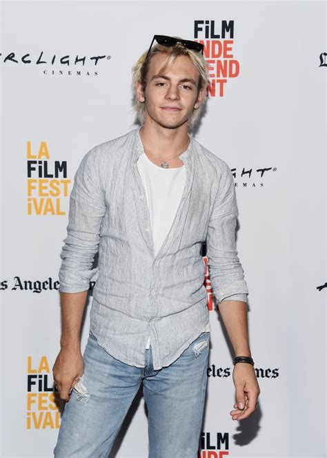 Hot Ross Lynch Pictures Popsugar Celebrity Uk