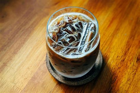 Las calorías en un vaso de café frío con leche todo lo que necesitas