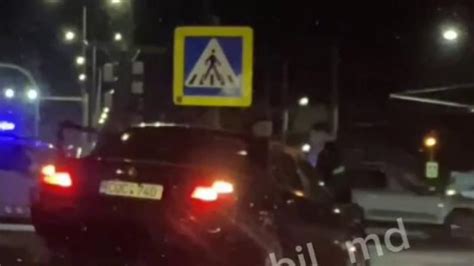Accident în capitală O tânără spitalizată după ce mașina în care se
