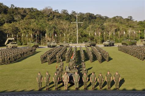 Comandante Do Corpo De Fuzileiros Navais Dos Estados Unidos Visita Marinha Do Brasil Comando