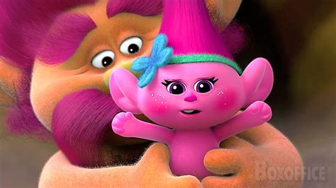 The First Minutes Of Trolls With Baby Poppy Youtube