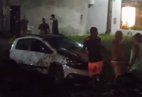 Colis O Entre Carro E Moto Mata Mulher E Deixa Homem Ferido Na Ba