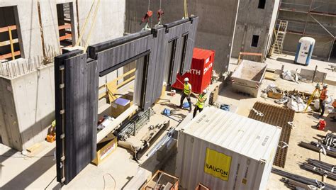 Das Roots In Der Hamburger HafenCity Feiert Einen Meilenstein Ganz